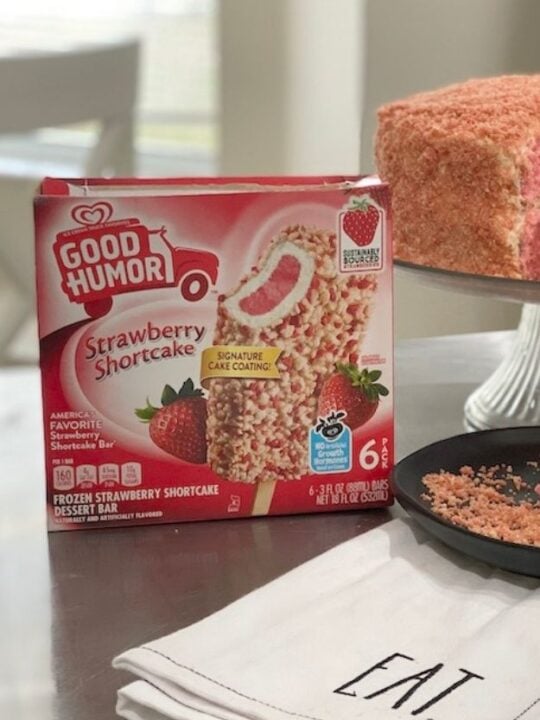 3 Ingredient Strawberry Crunch Crumble Recipe - Saving You Dinero