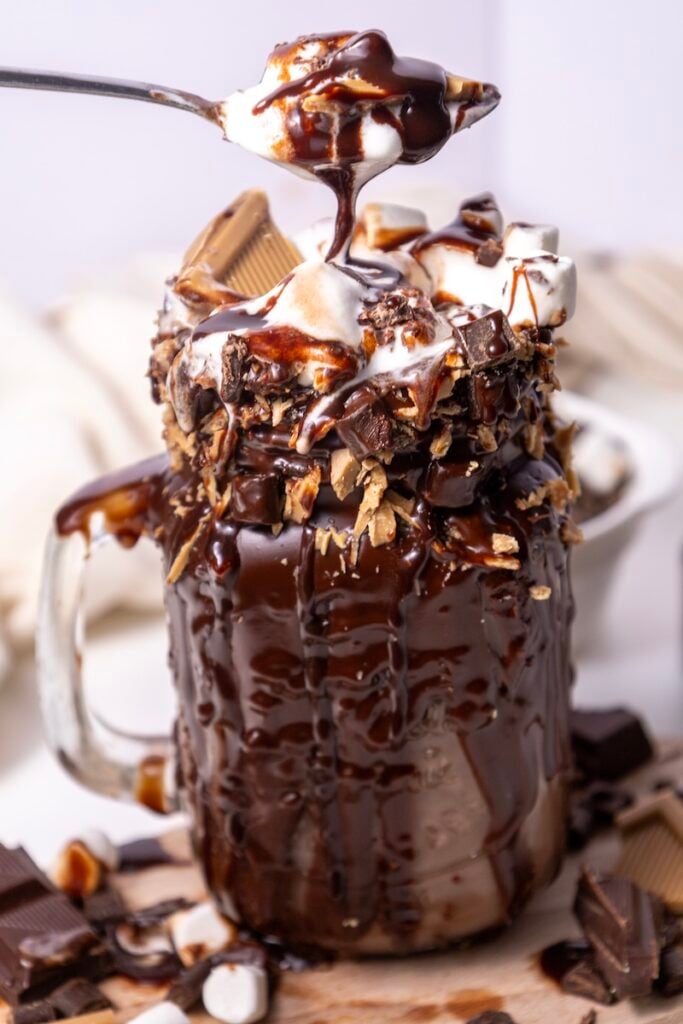 Extreme Chocolate Freakshake Milkshake Recipe - Saving You Dinero