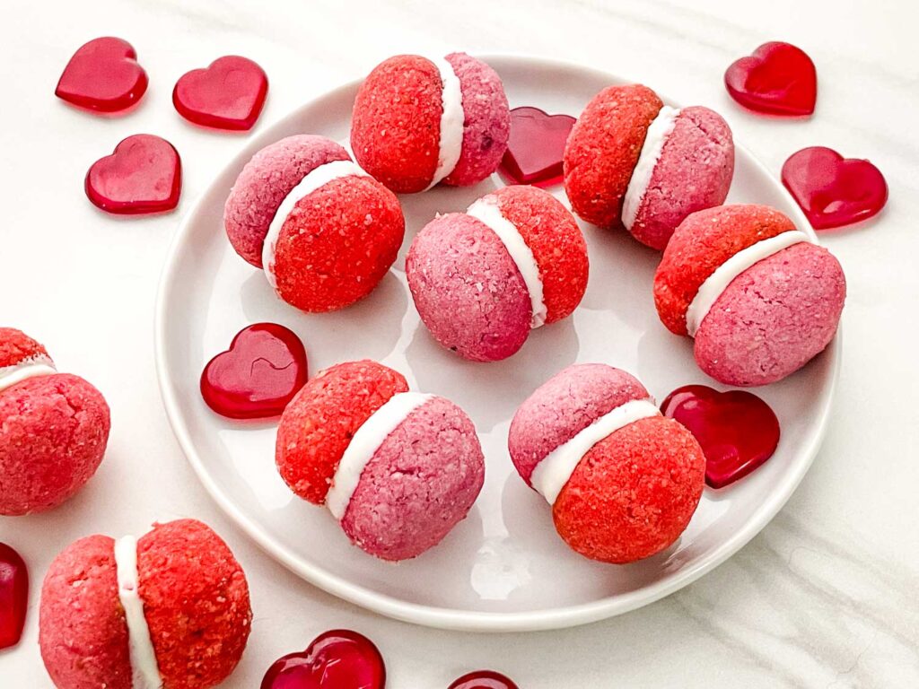 18 Valentine Cookies Recipes - Saving You Dinero